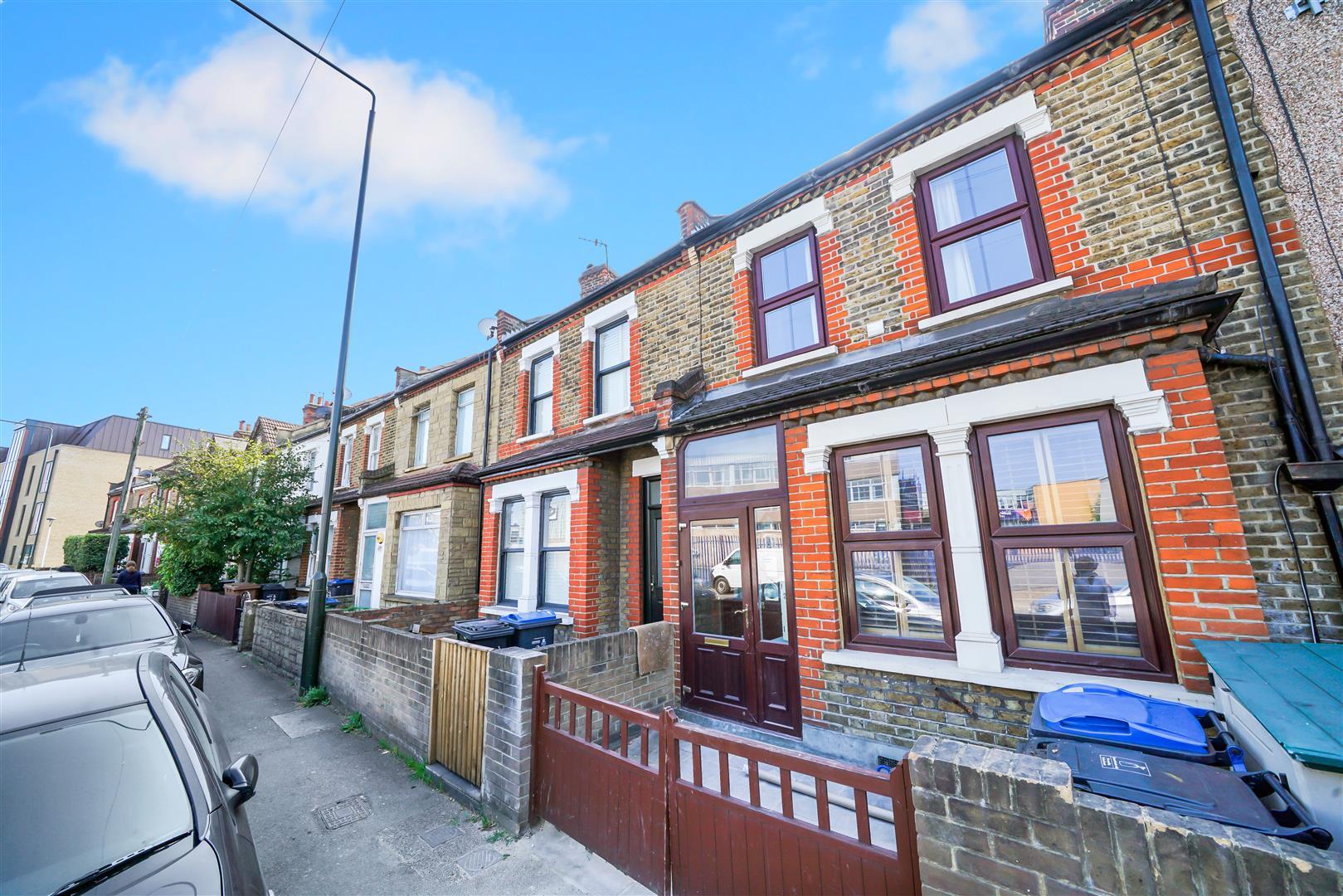 3 Bedroom Mid Terraced House For Sale In Western Road Colliers Wood