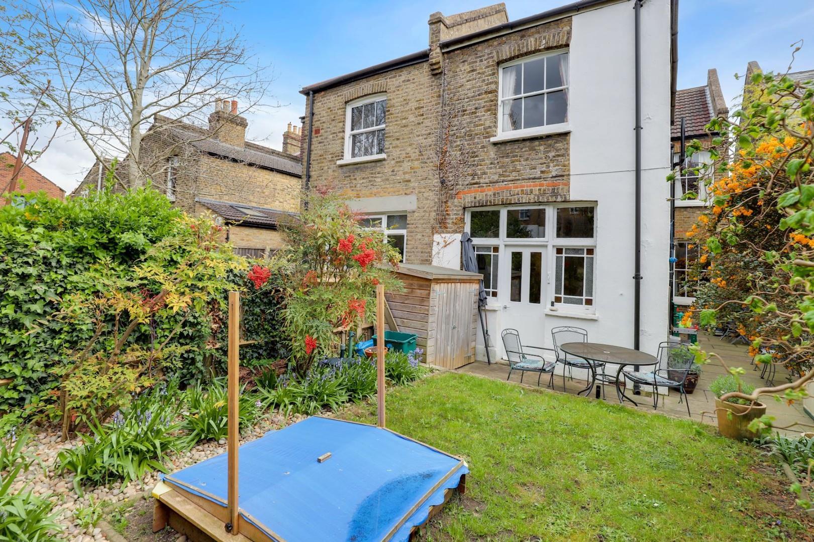 Properties for sale - Property World | Sydenham and Penge Estate Agent