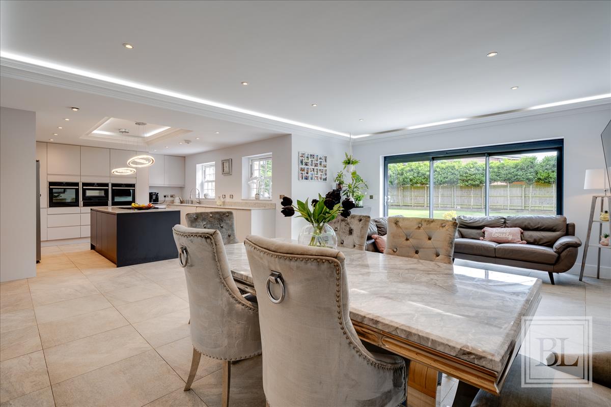 Properties for sale - Brooks Leney | Your Land Our Knowledge