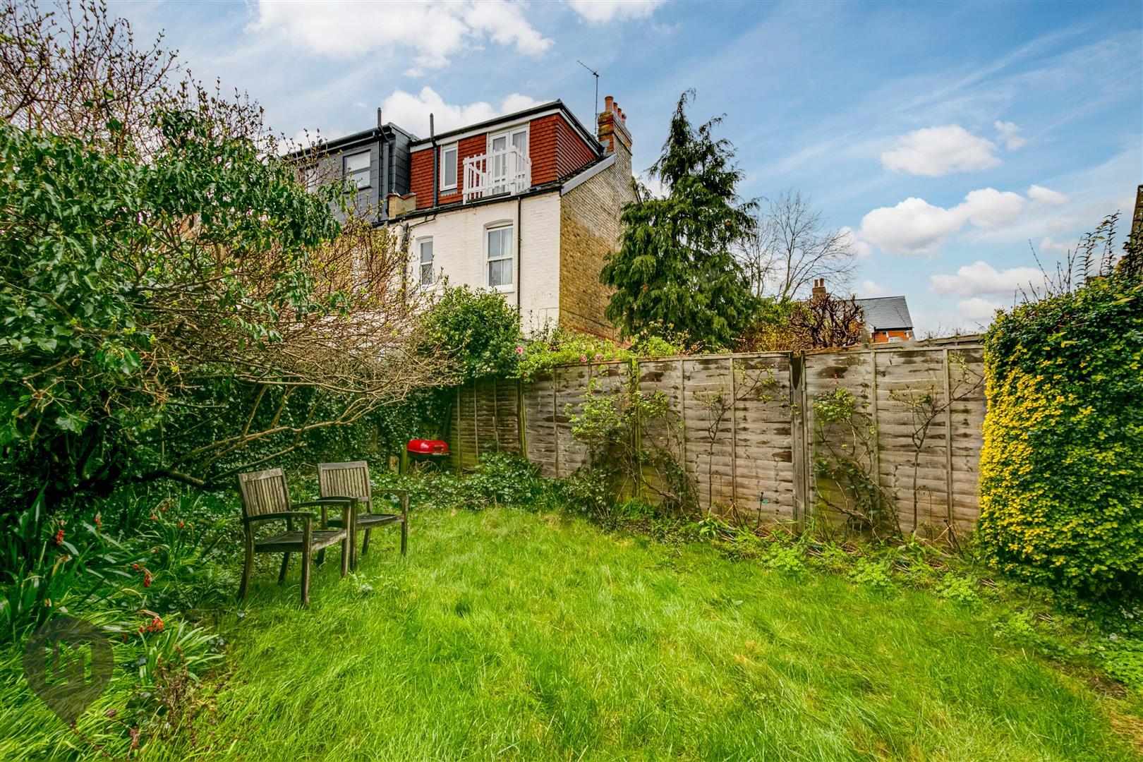 4 Bedroom House For Sale In Revelstoke Road London Sw18 Loney Miller