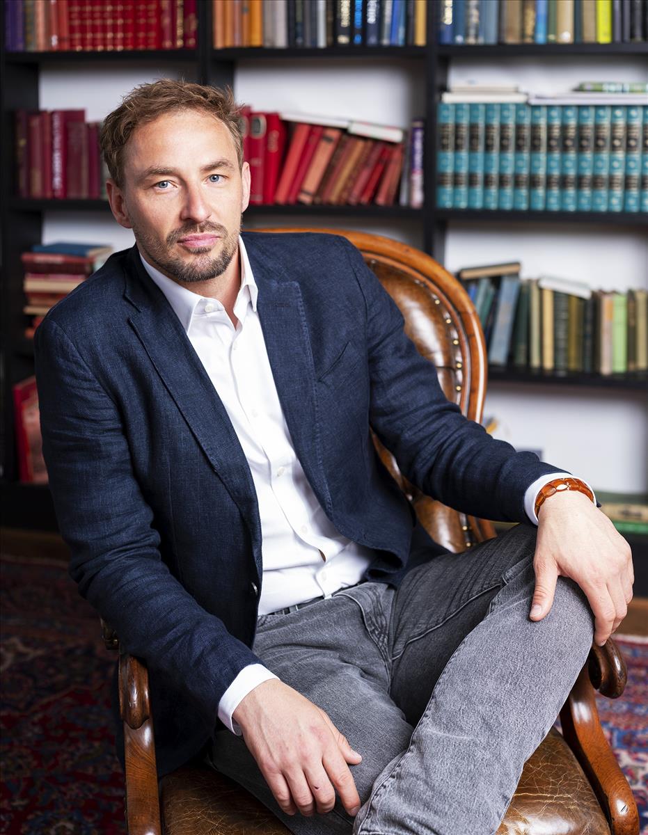 Meet the Team | Sandersons Notting Hill & Holland Park Estate Agents