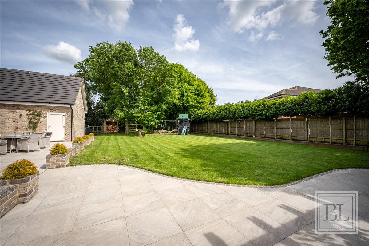 Properties for sale - Brooks Leney | Your Land Our Knowledge