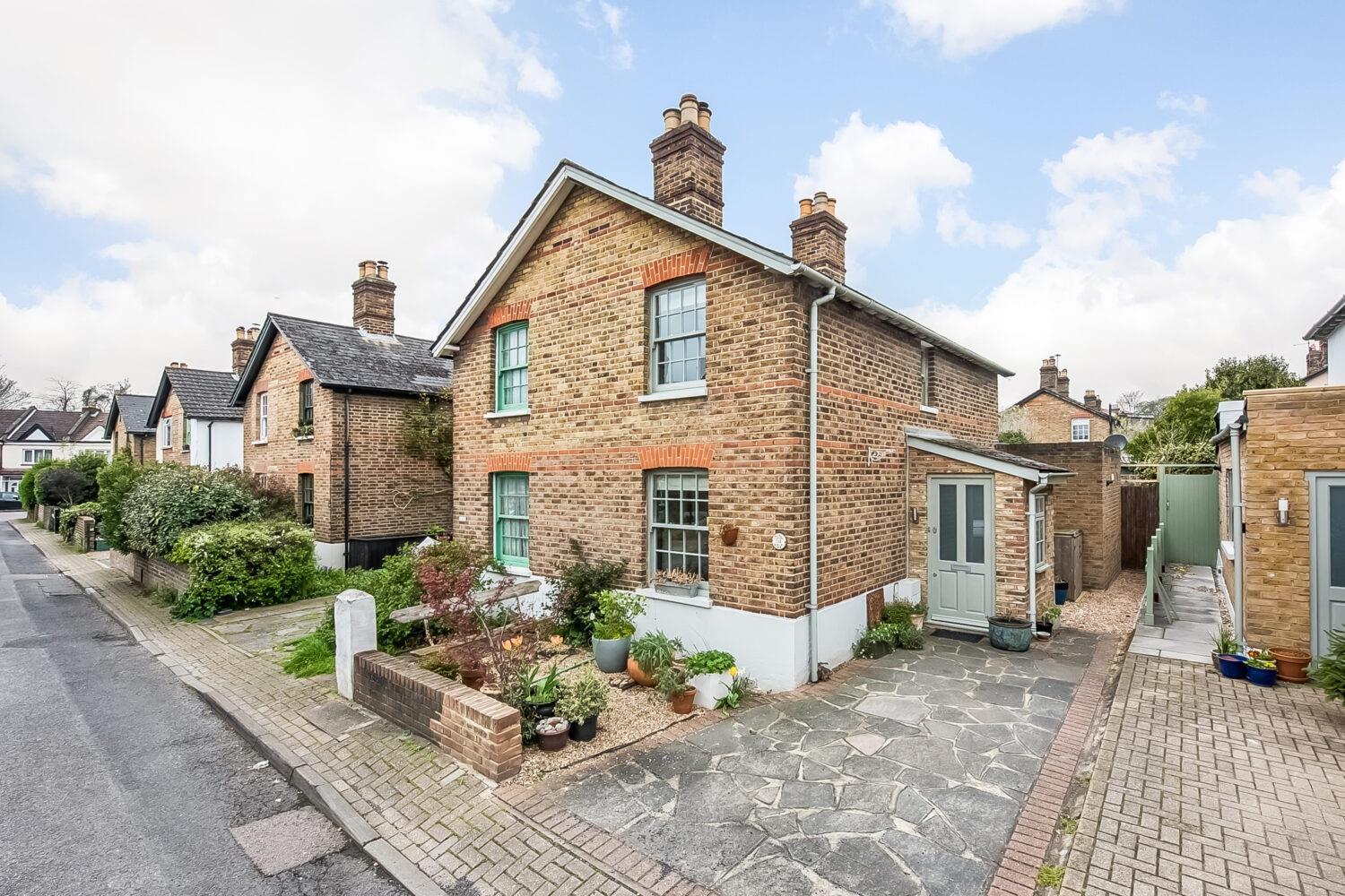 2 bedroom house for sale in Victor Road, Penge, SE20 | Pedder