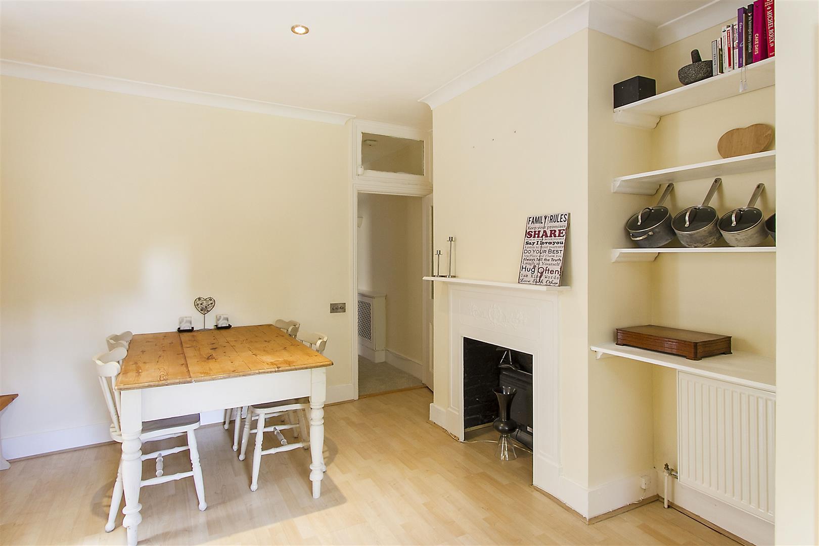 2 bedroom maisonette for sale in Niton Street, London, SW6 | Lawson Rutter