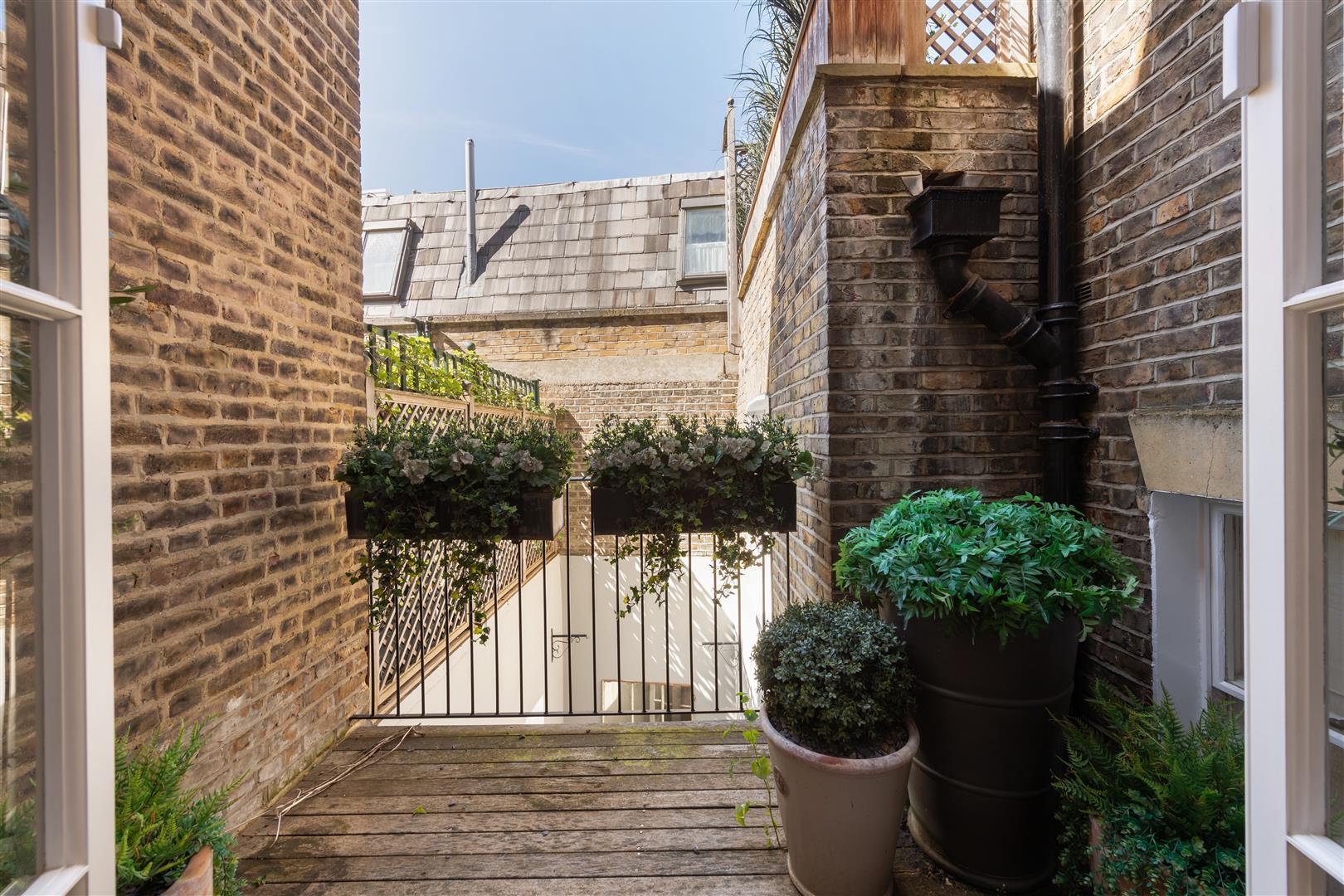 5 bedroom house for sale in Ebury Street, London, SW1W | Chatterton Rees