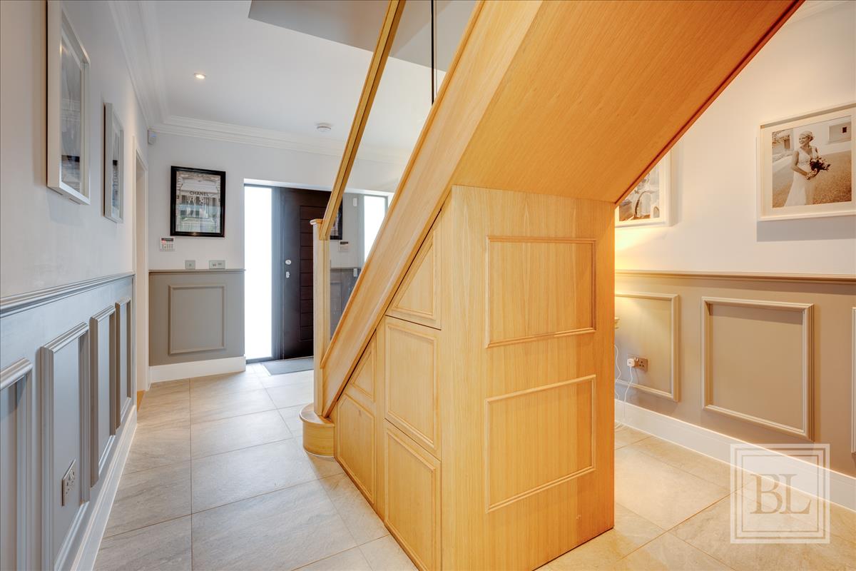 Properties for sale - Brooks Leney | Your Land Our Knowledge