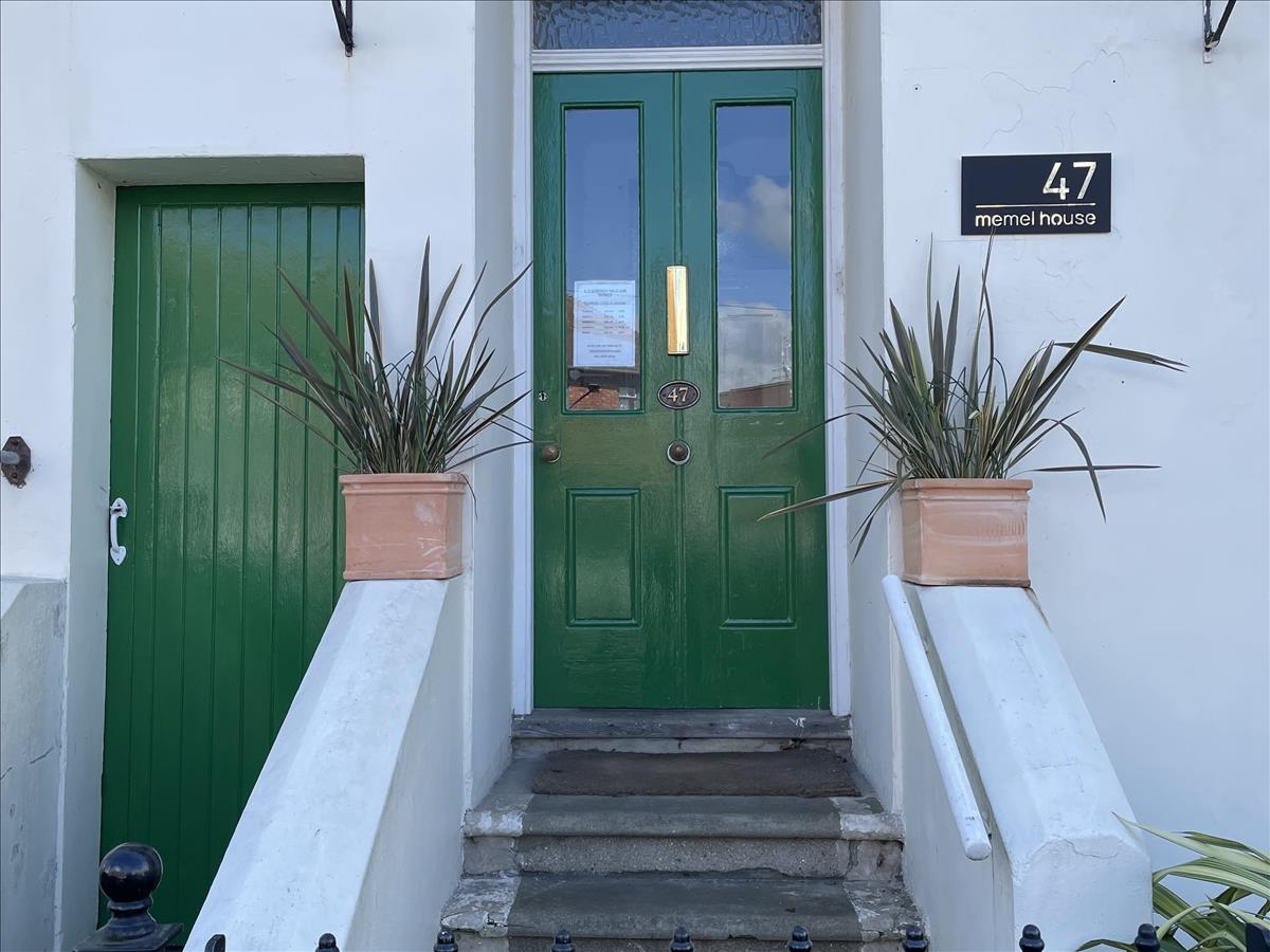 commercial property office for sale in 47 Queen Street, Kent, CT14 | Whozoo