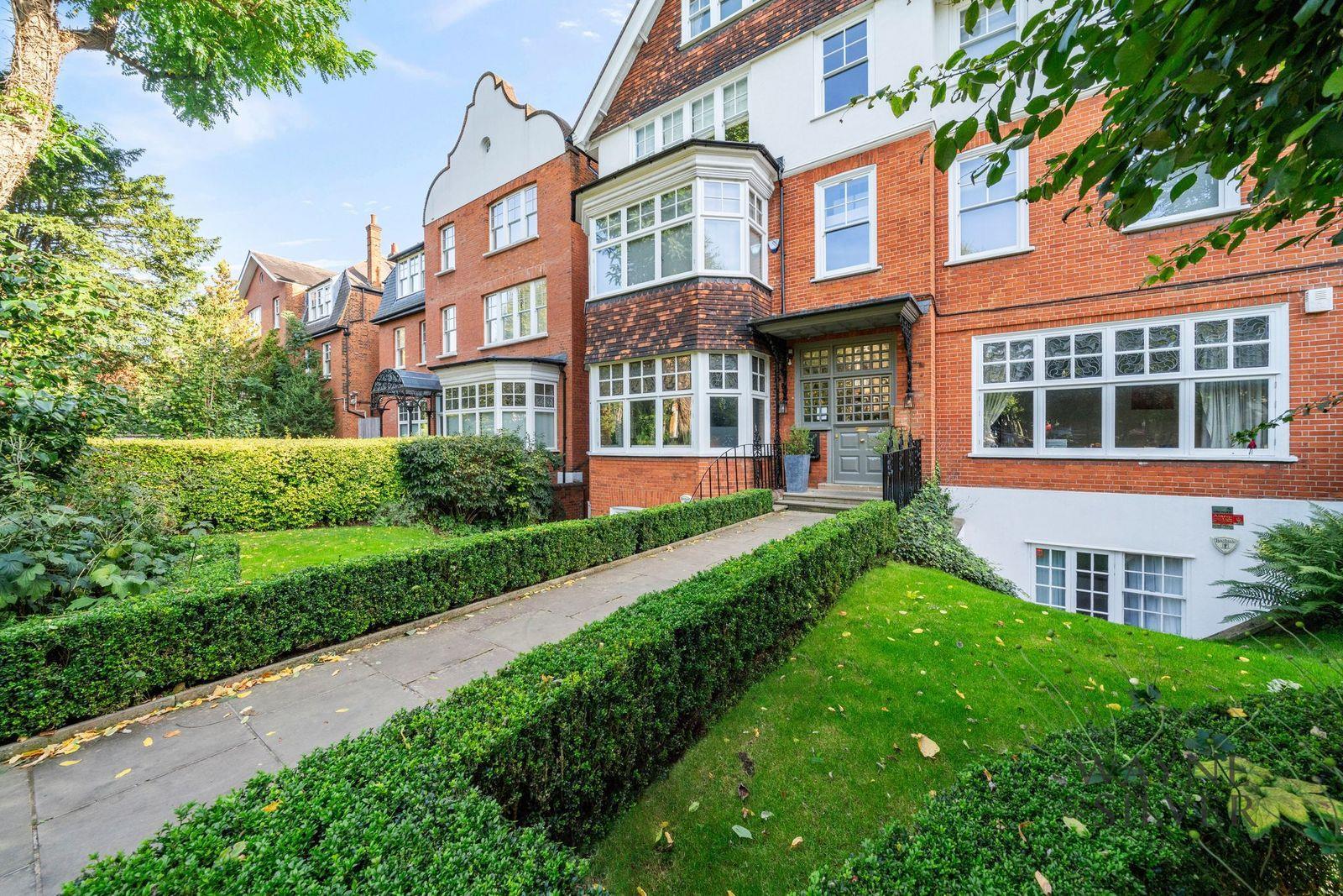 2 bedroom apartment for sale in Lyndhurst Road, London, NW3 | Wayne ...