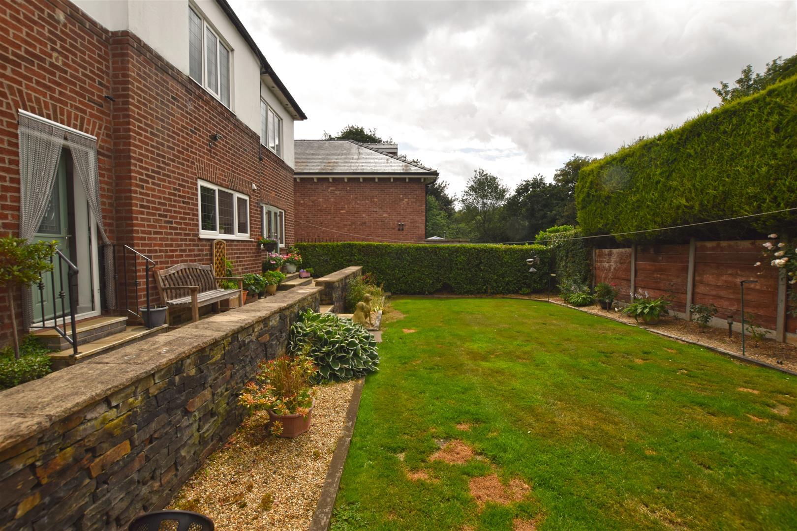 Properties for sale in Alkrington