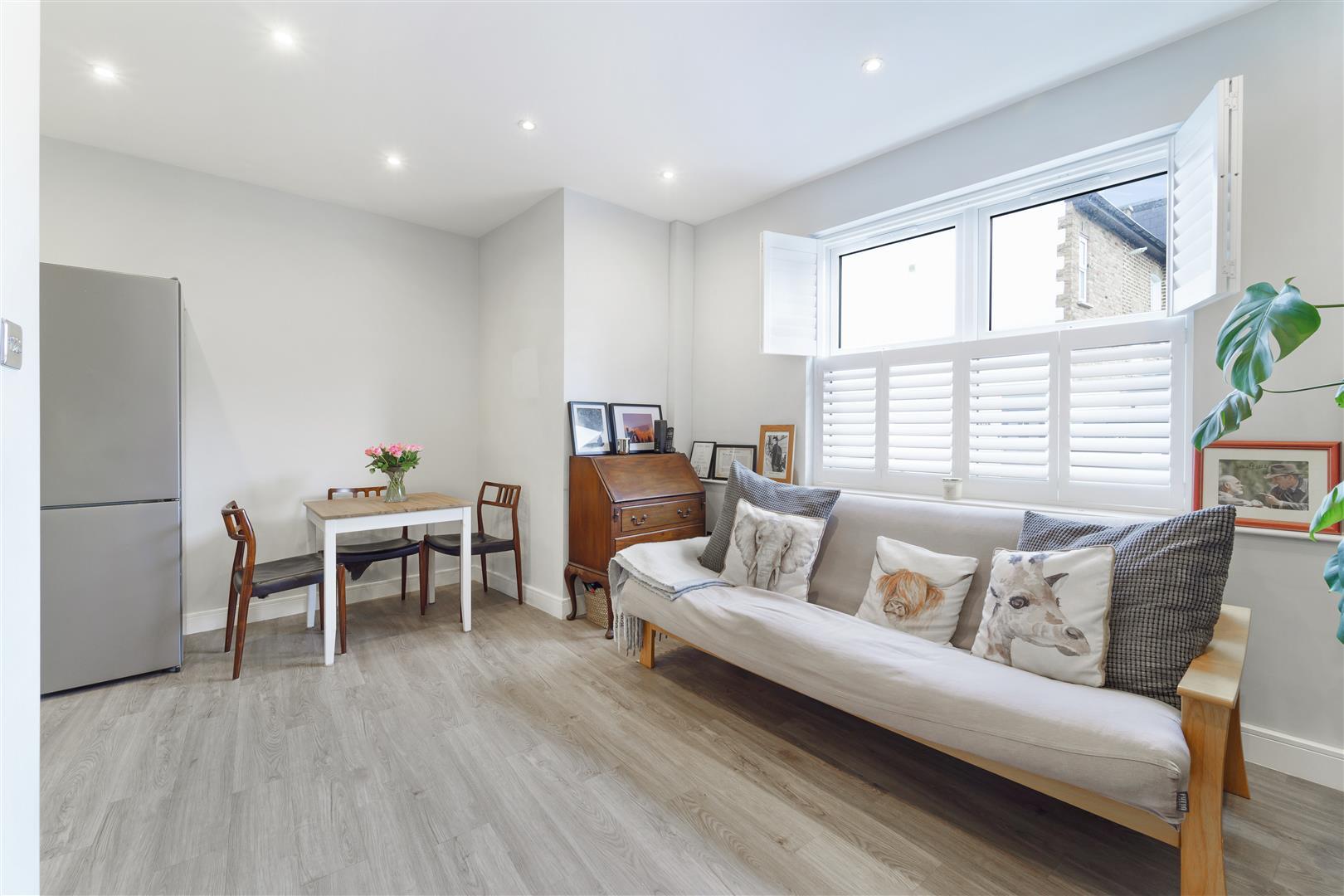 1 bedroom flat for sale in Haydons Road, Wimbledon, SW19 | Ellisons ...