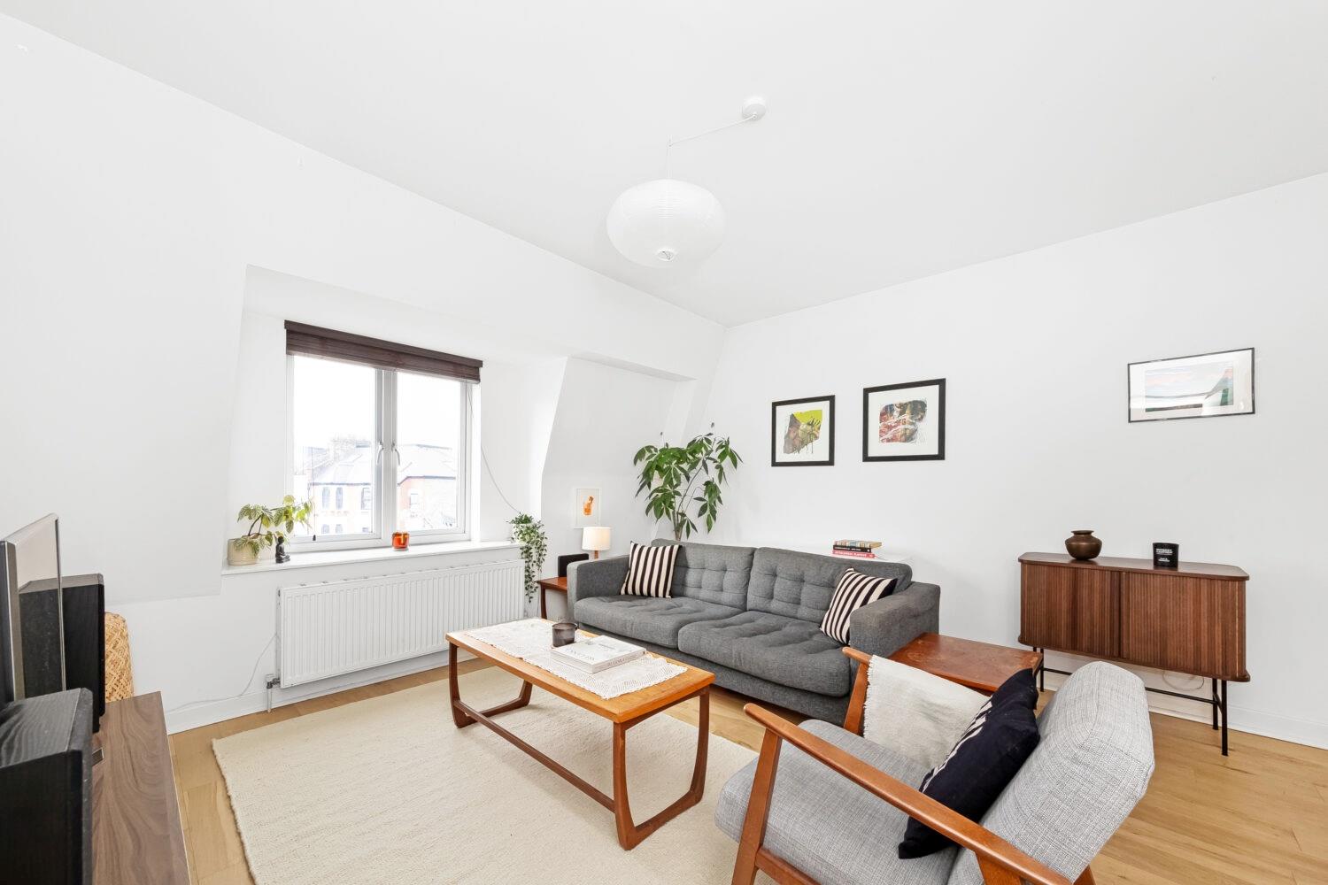 2 bedroom apartment for sale in Athenlay Road, Peckham, SE15 | Pedder