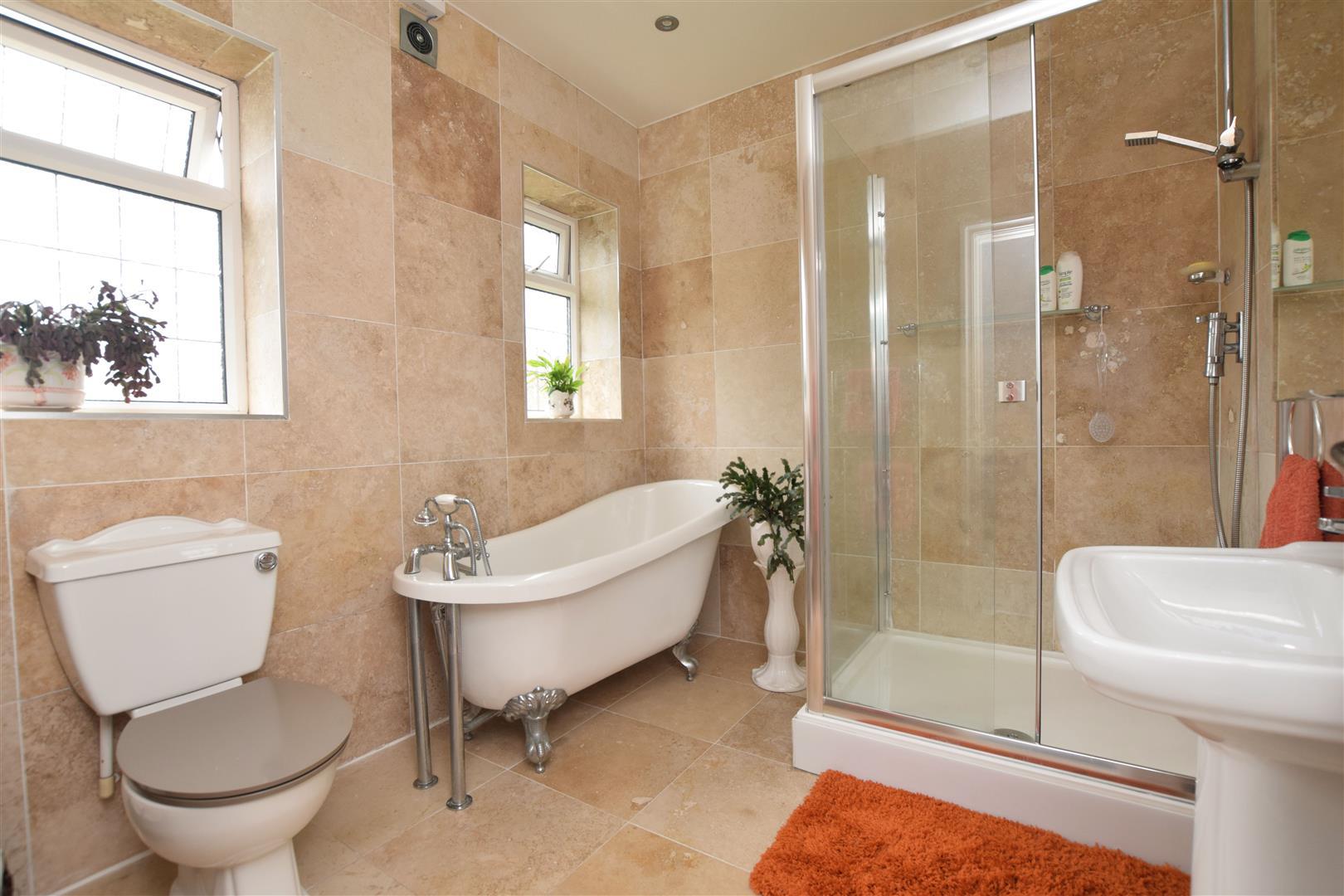 Properties for sale in Alkrington