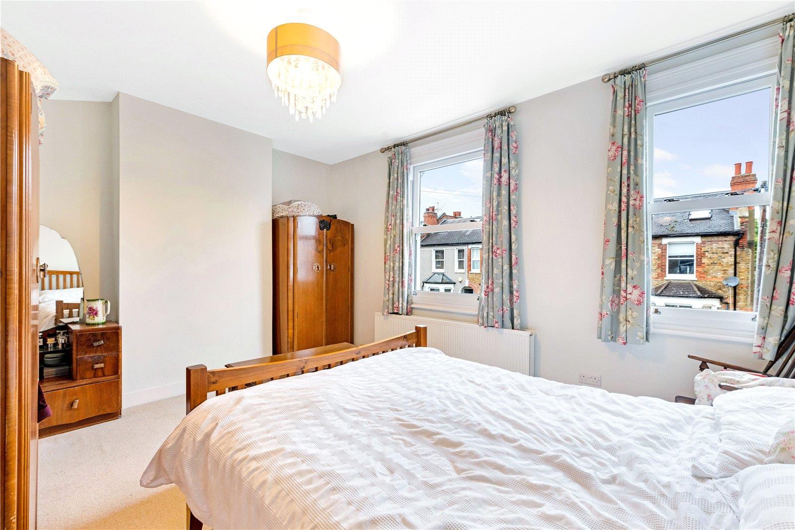 4 bedroom house for sale in Salehurst Road, , SE4 | Bryan and Keegan