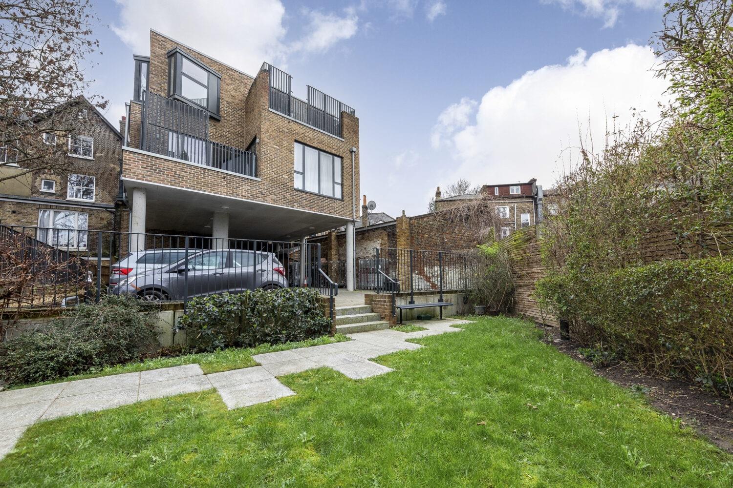 2 bedroom apartment for sale in Gipsy Road, West Norwood, SE27 | Pedder