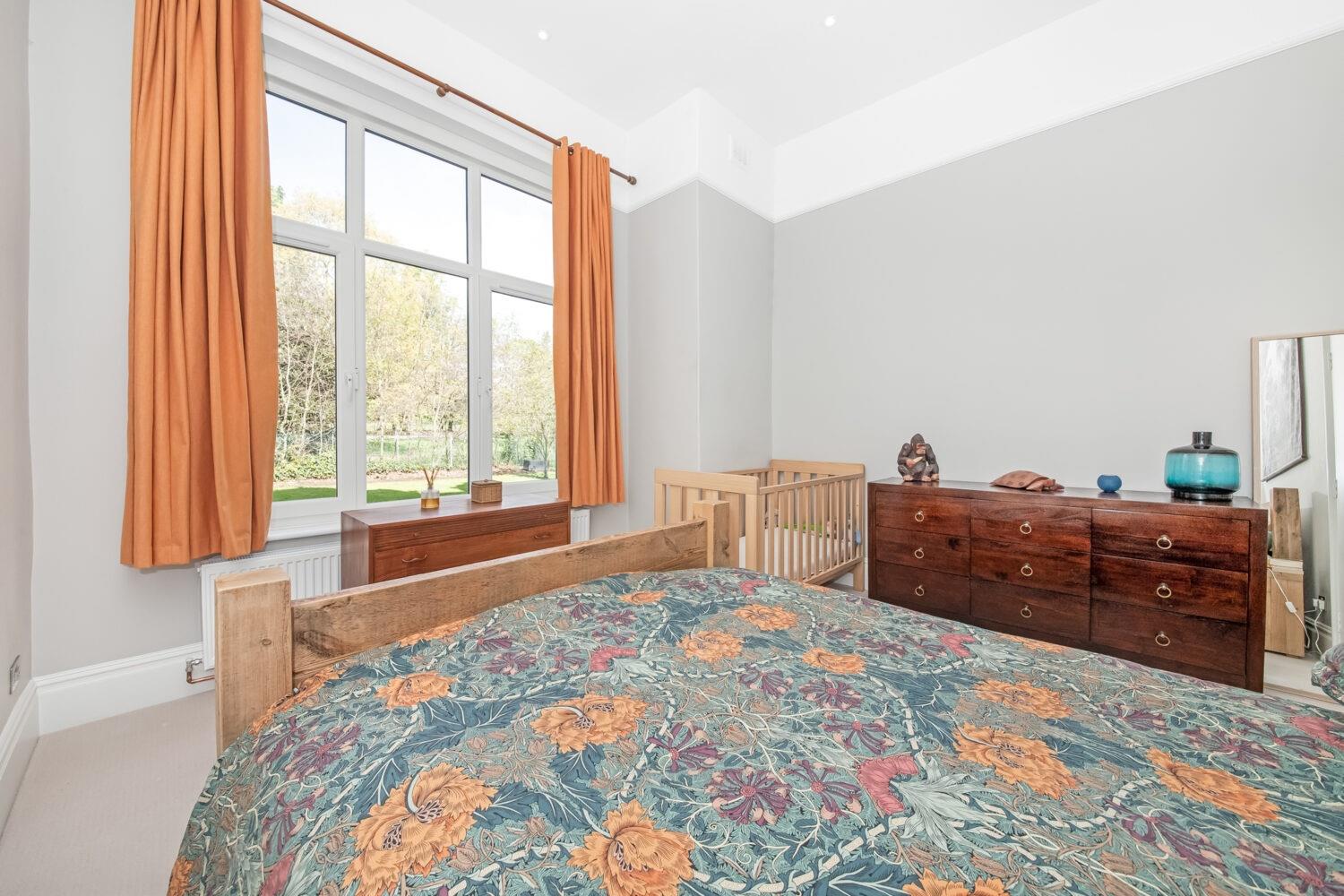 2 bedroom apartment for sale in Crystal Palace Park Road, Sydenham ...