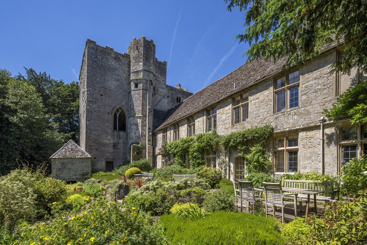 14 bedroom castle for sale in Beverston Castle Estate, Tetbury, United ...