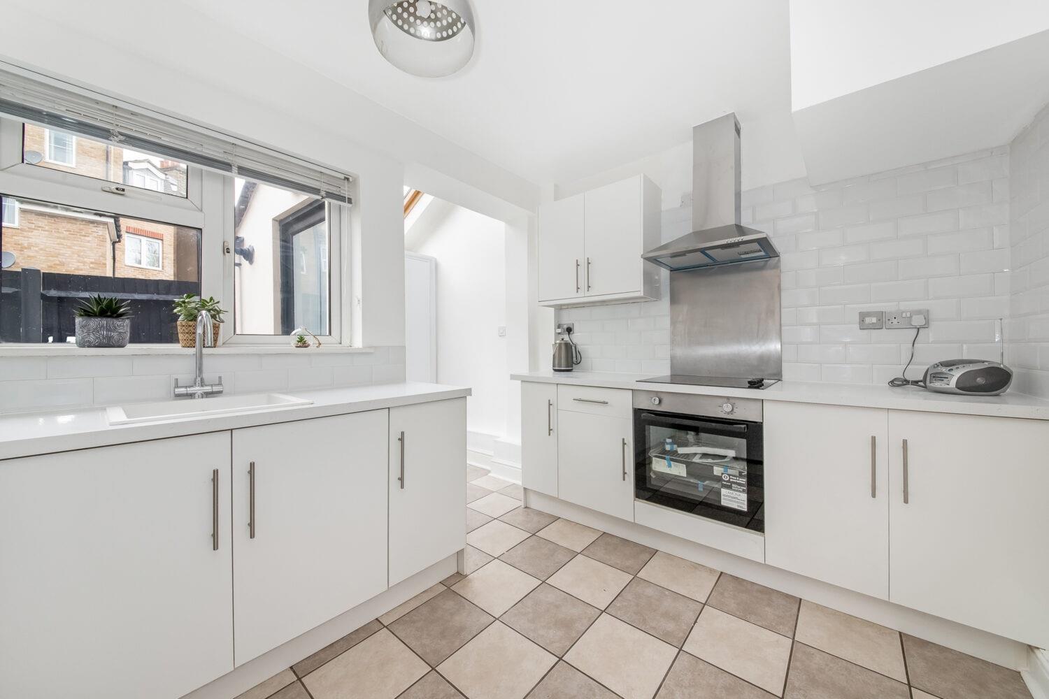 2 bedroom apartment for sale in Hardings Lane, Penge, SE20 | Pedder
