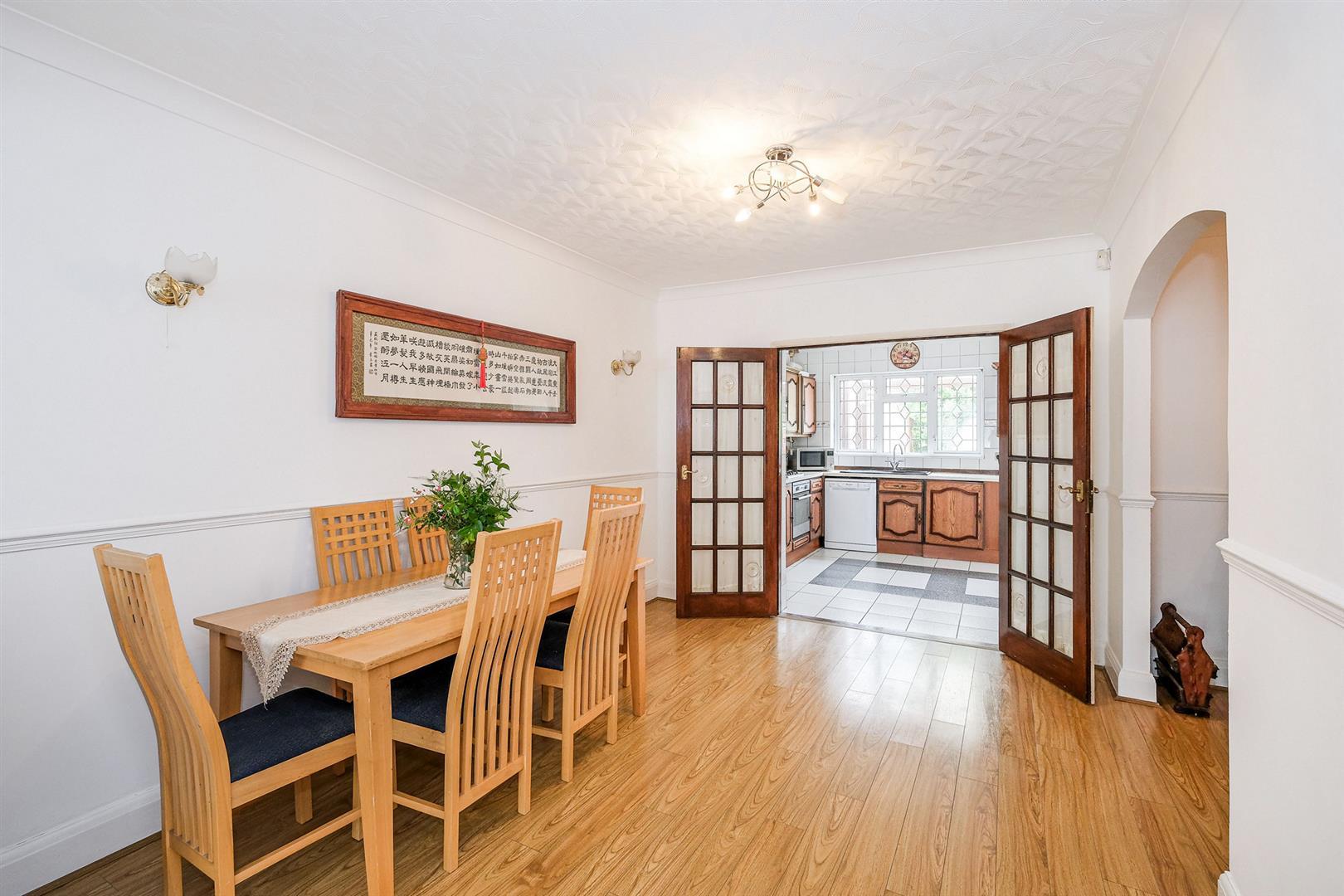 3 bedroom terraced house for sale in Hall Lane, Chingford, E4 ...