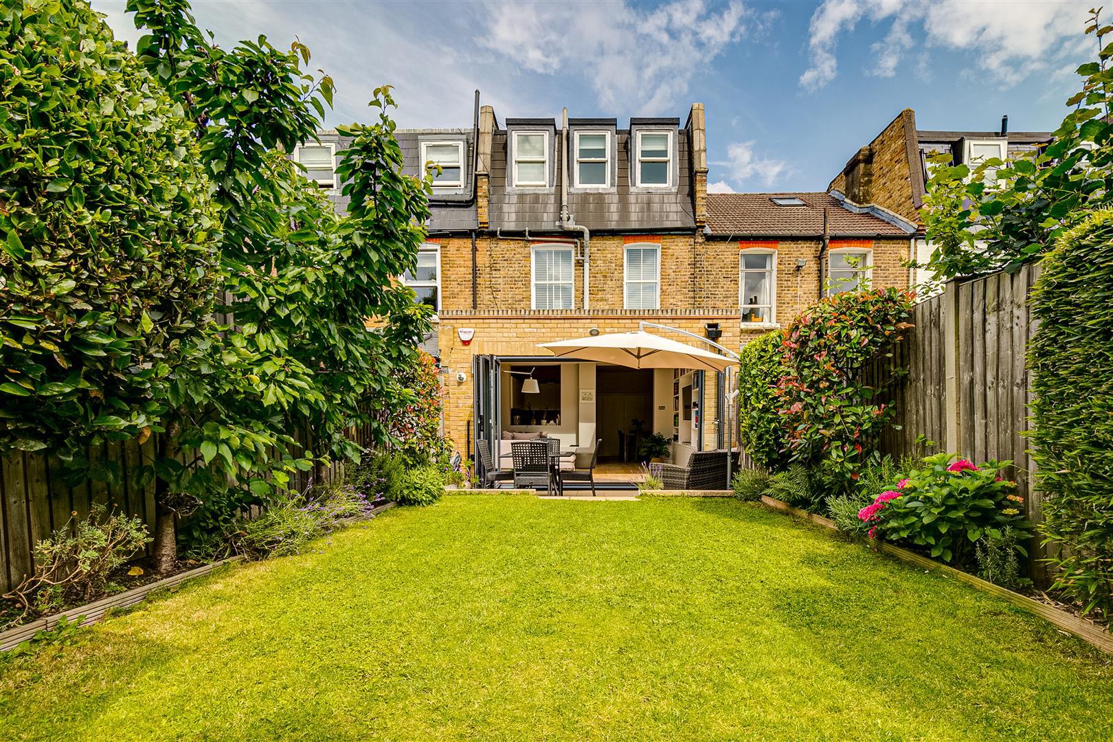 4 Bedroom House For Sale In Trentham Street London Sw18 Loney Miller