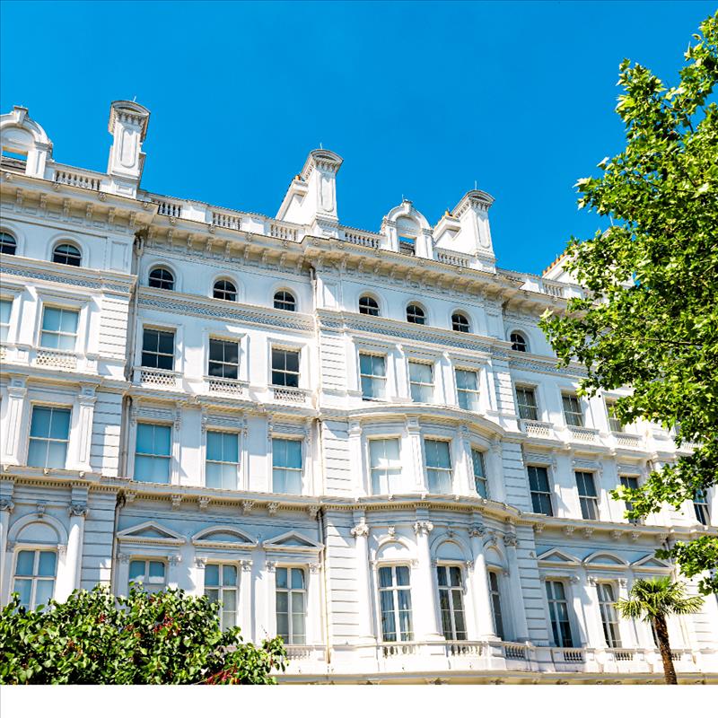 Knightsbridge Area Guide