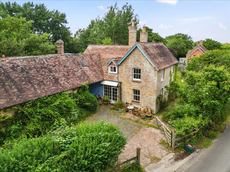 4 bedroom cottage for sale in Furzebrook Road, Wareham, BH20 | Symonds ...