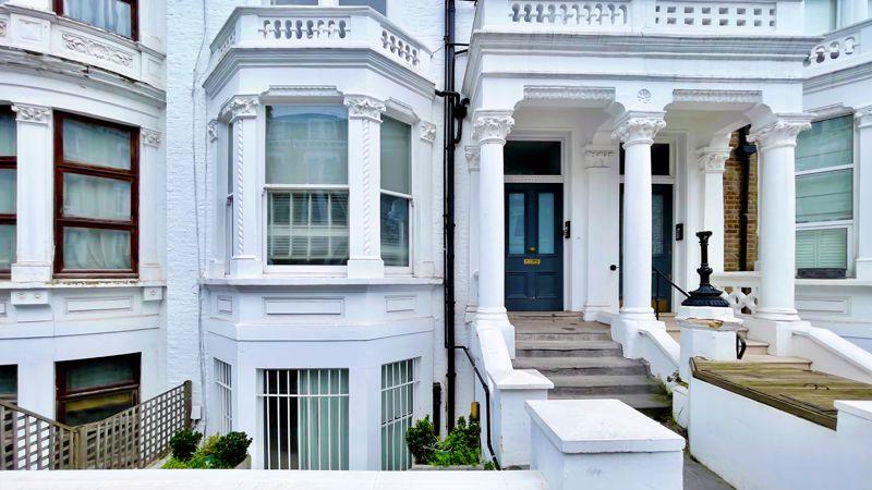 2 bedroom flat for sale in Sinclair Road, London, W14 | Lords Associates