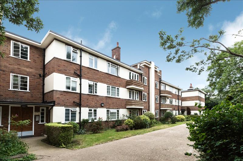 2 bedroom flat for sale in Benhurst Court, London, SW16 | Rochford ...