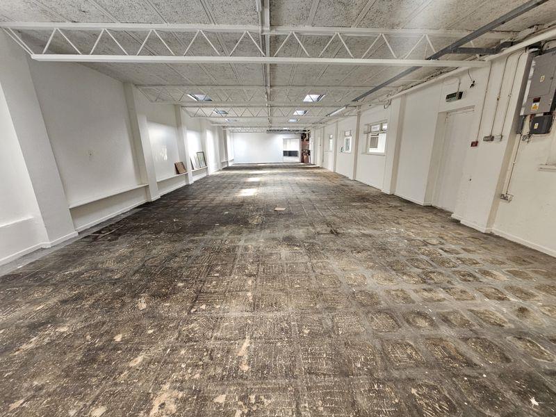 to let in Oak Road, West Bromwich, B70 | Lords Associates