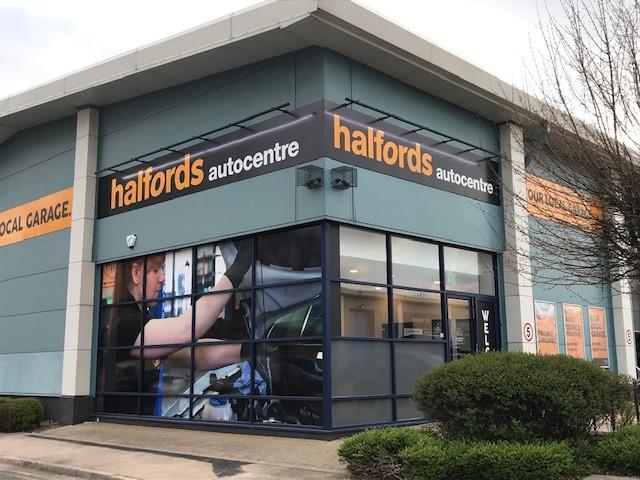 Orpington, Kent |Halfords Open on Denvale Trade Park