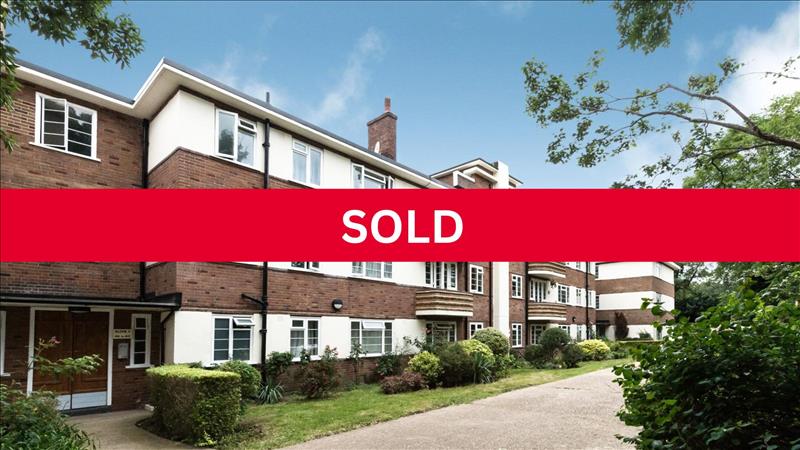 2 bedroom flat for sale in Benhurst Court, London, SW16 | Rochford ...